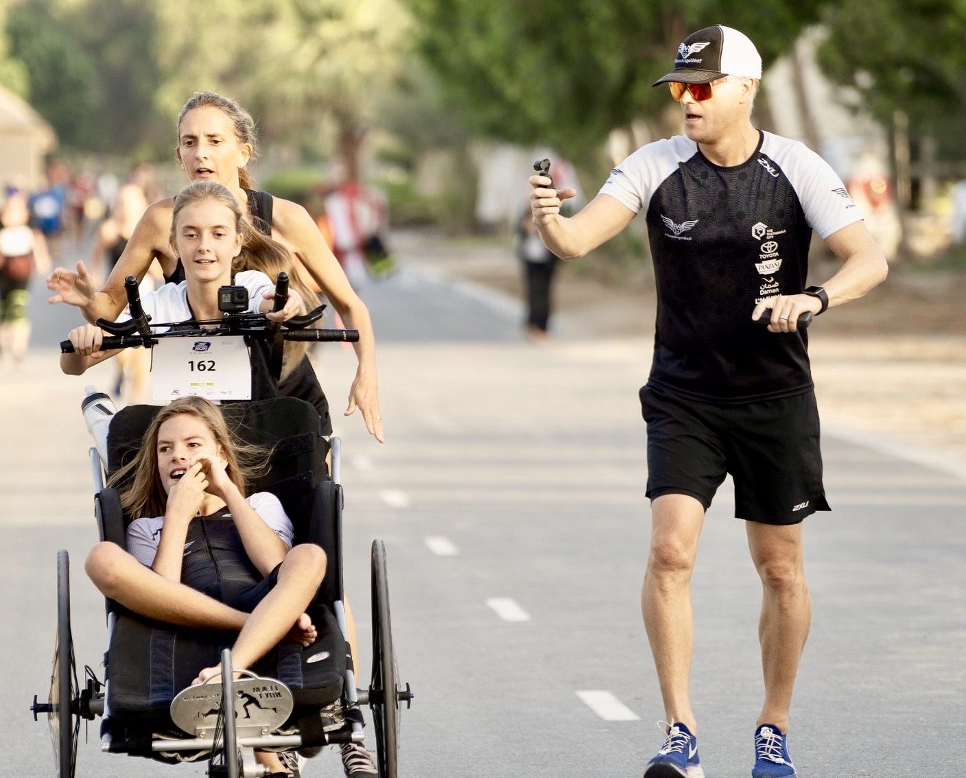 #TeamAngelWolf Dubai - Hoyt Running Chairs