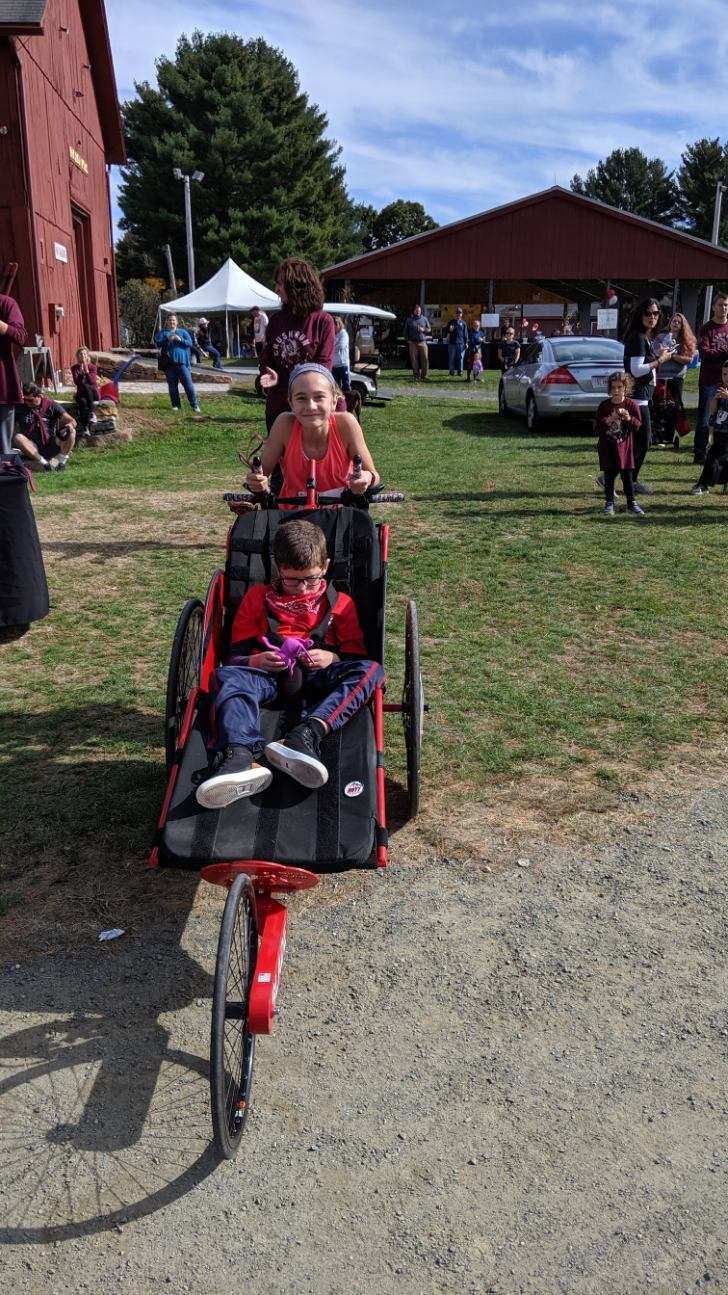 Paige and Josh – Hoyt Running Chairs